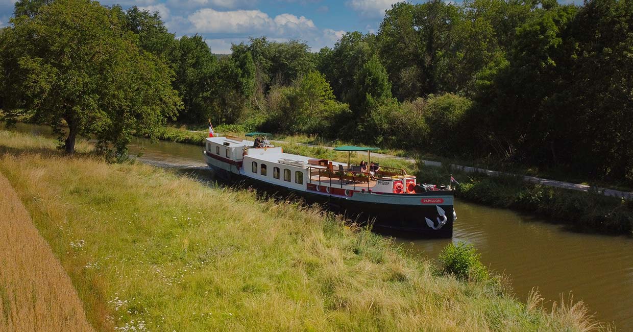 Le Papillon - Luxury River Barge | French Canal Boat Company